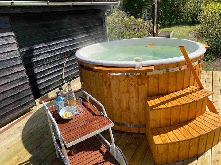 Hyggeligt Sommerhus Kun 40 Min Fra Kbh. - Ny Spa - Denmark