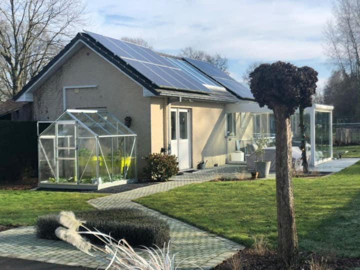 "Limburgse Gastvrijheid In Aparte Woning” - Ham