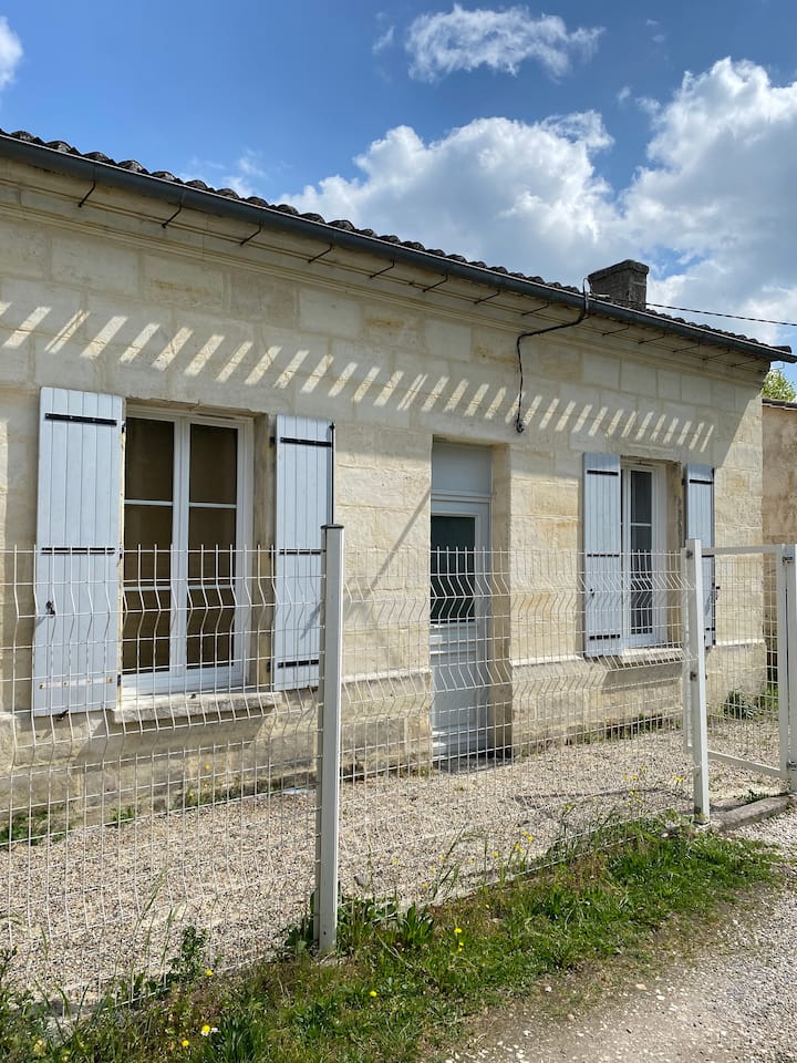 Maison Jardin, Face Aux Vignes Proche St Emilion. - Saint-Émilion