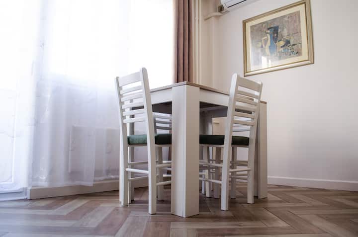 Tasmajdan Park Resavska St Heart Of Belgrade City - Belgrado