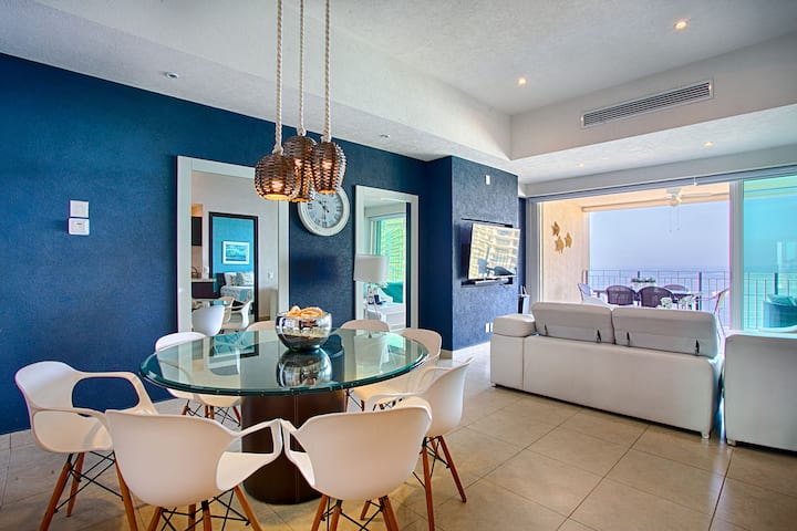 18th Floor Beachfront Condo At The Grand Venetian - Puerto Vallarta