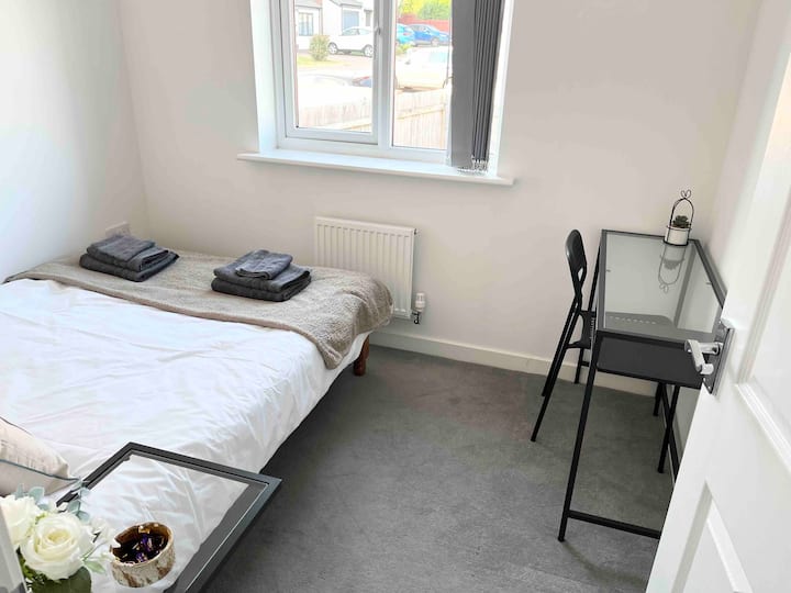 Double Room In Cardiff - Cardiff