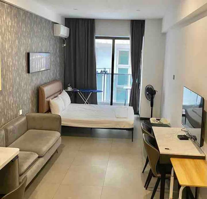 Digital Nomad Luxury Flat With Gym And 360° Pool - Phnom Penh