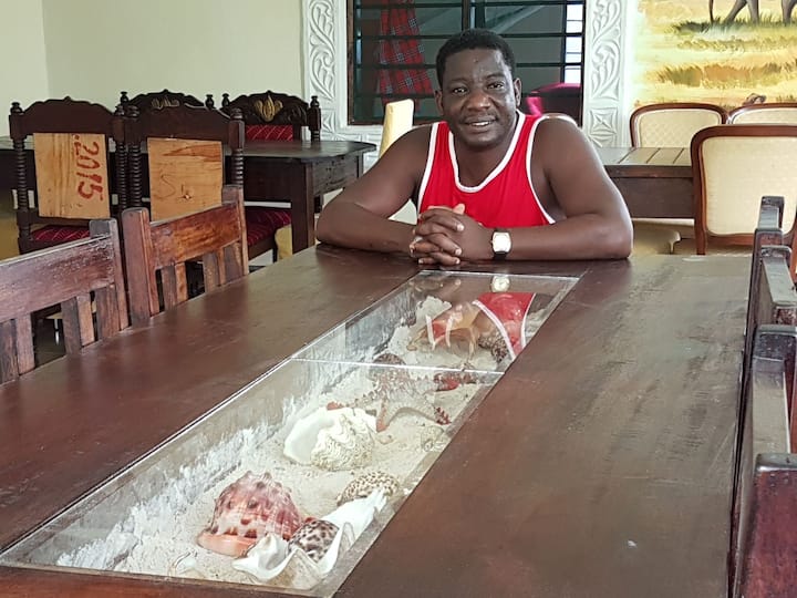 A Holiday Villas With A Garden And A Swimming Pool - Diani Beach