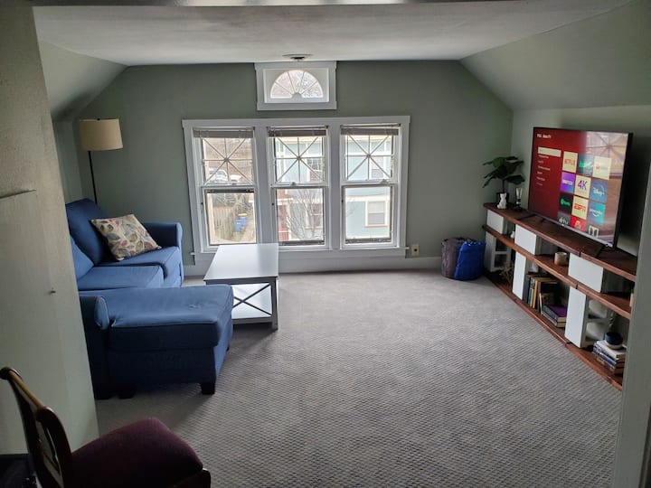 Walking Distance To Everything! - Grand Rapids, MI
