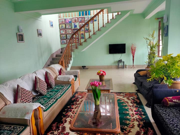 The Scarlett Homestay - Kalimpong