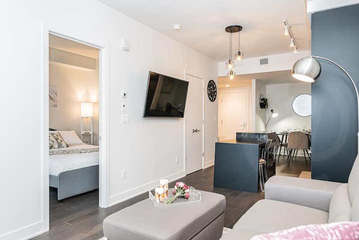Dtown New Chic -Monthly Rental - Montreal