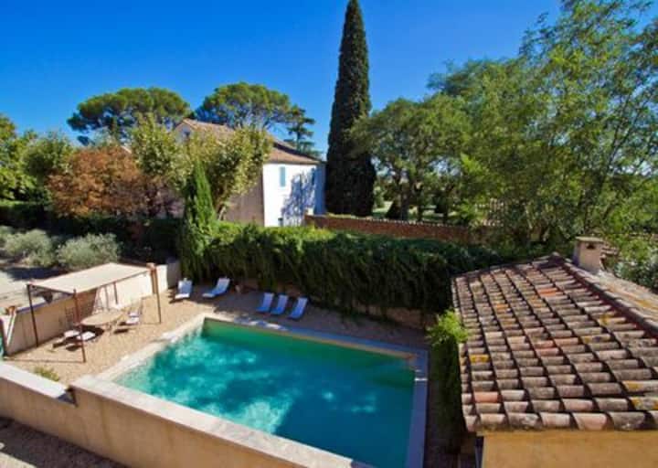 Gite De La Tour-piscine- Au Coeur Des Vignes - Saint-Gilles