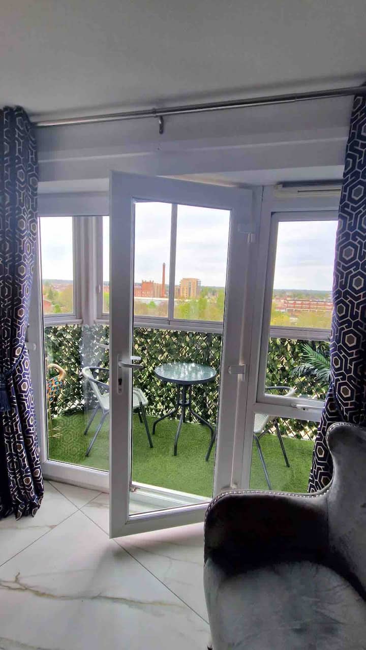 2 Bed Apartment  Slough/windsor/legoland - Slough