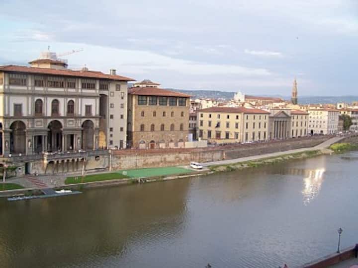 Apartment Overlooking The Uffizi Art Gallery - Florencia