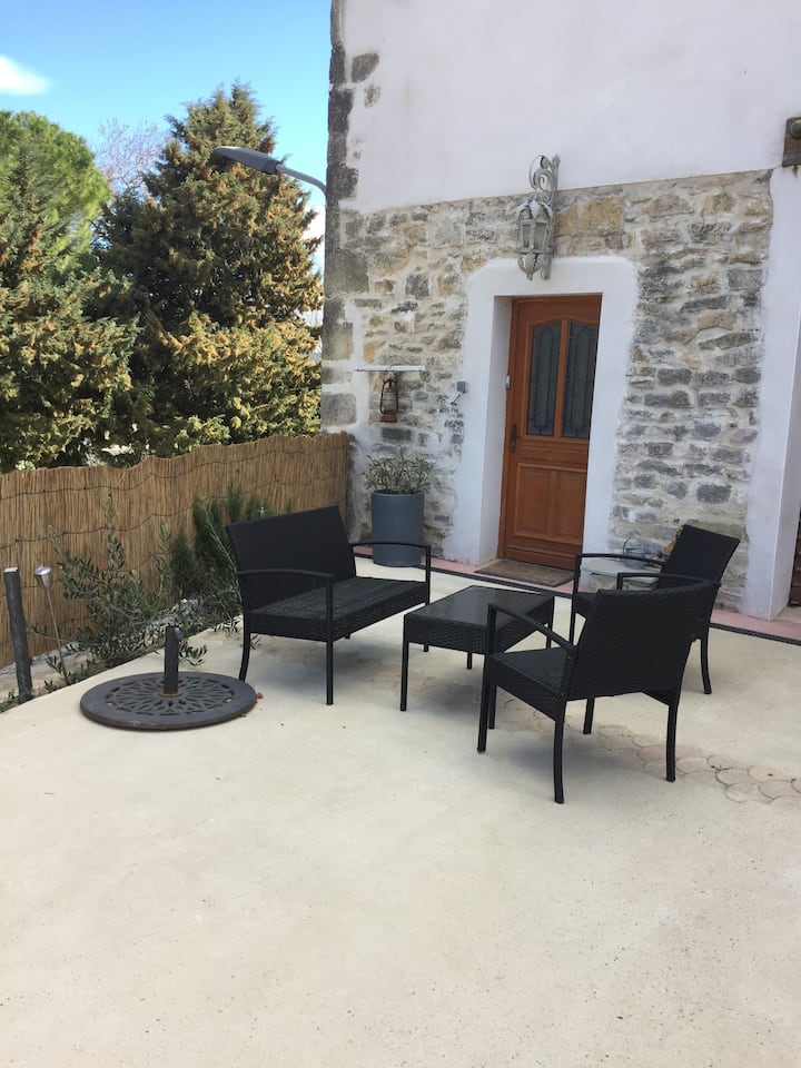 Appartement De 45 M2, Au Calme Dans La Vaunage - Montpezat
