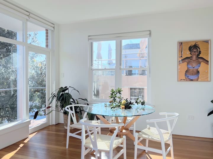 Sunseeker -Bright Private Seaside Bondi 2-bed Unit - Bondi Beach