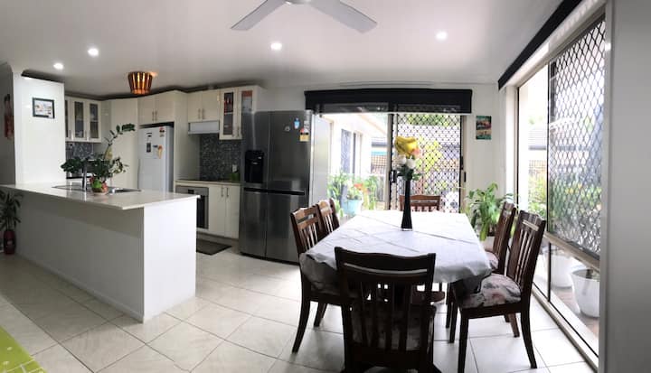 Private Access Room Close To King Beach - 선샤인코스트