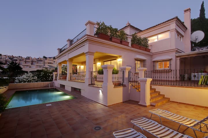 Sea, Sandy Beaches, Restaurants,mountains, Golf - Marbella