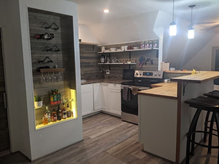 Cozy Apartment 1 Mile From Downtown Grandrapids! - Grand Rapids, MI