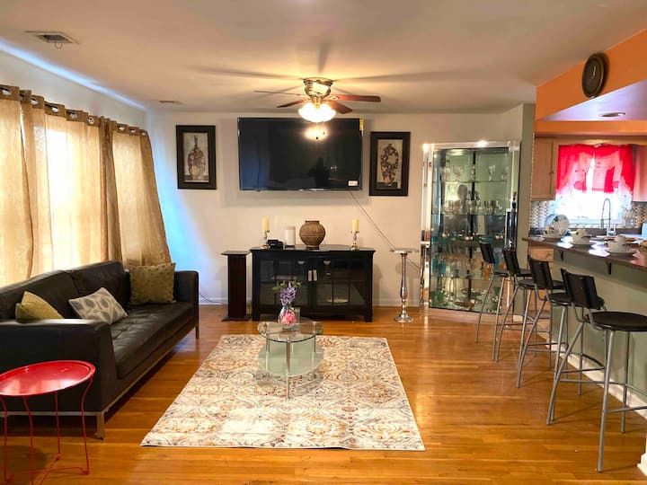 Peaceful 3br Home Near Ewr & Nyc | Family-friendly - ニューアーク, NJ