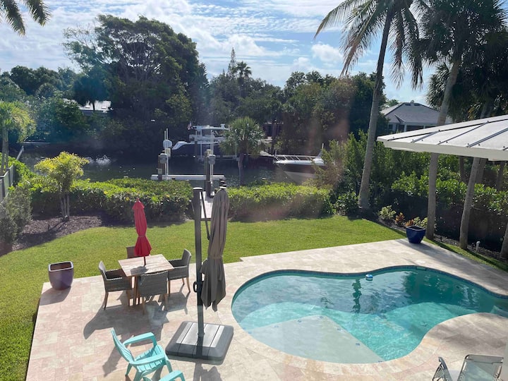 Siesta Key Hideway -3 Bedroom Canal Pool Home - Siesta Key, FL