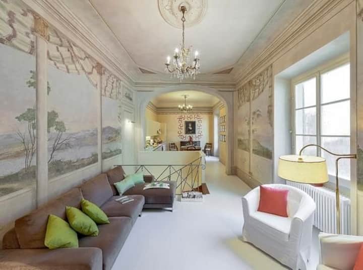 Elegant Apartment In The Heart Of Florence - Florence