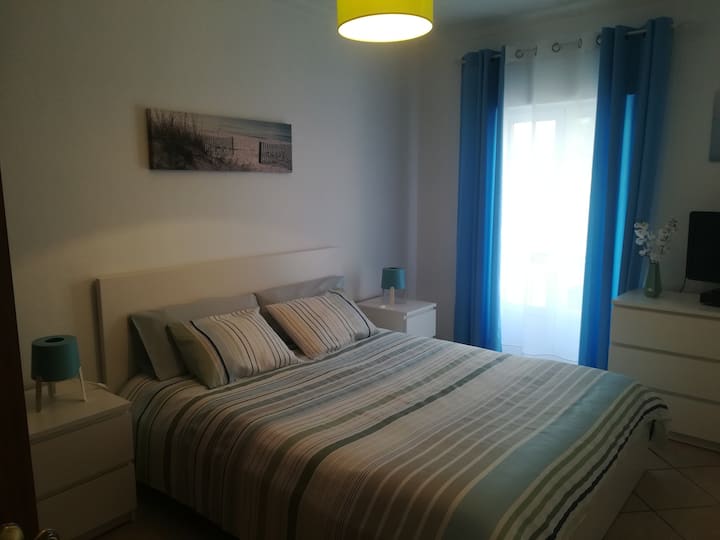 T2 No Centro Histórico A 70m Da Praia - Sesimbra