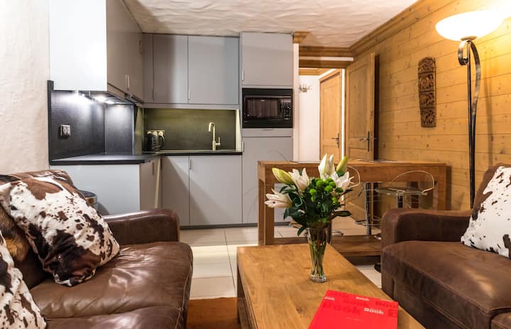 Aiglon 22 - 2 Bedroom Apartment Near The Piste - Val-d'Isère