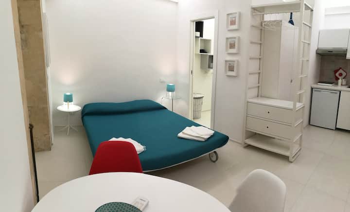 Monolocale Duomo Vicino Al Mare Con Cortiletto - イタリア シラクーザ