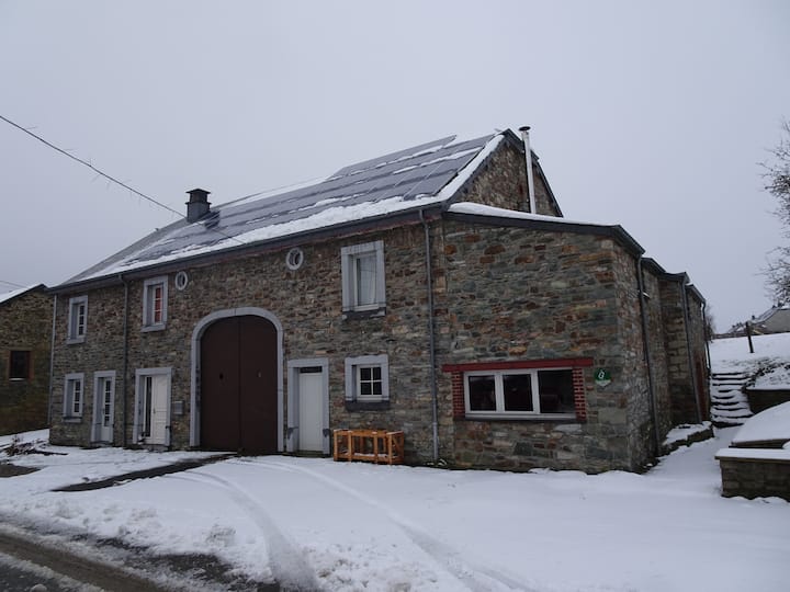 Jardin De La Core-gîte De 9 Personnes-4 Chambres - Saint-Hubert