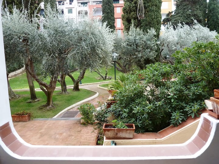 Porto Ercole Centrale  E Silenzioso Nel Verde - Orbetello