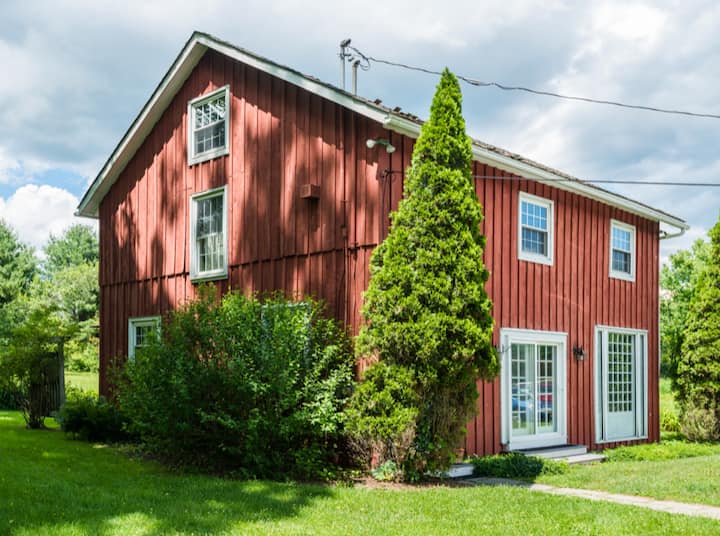 Charming Cottage - Entire Home - New Paltz, NY