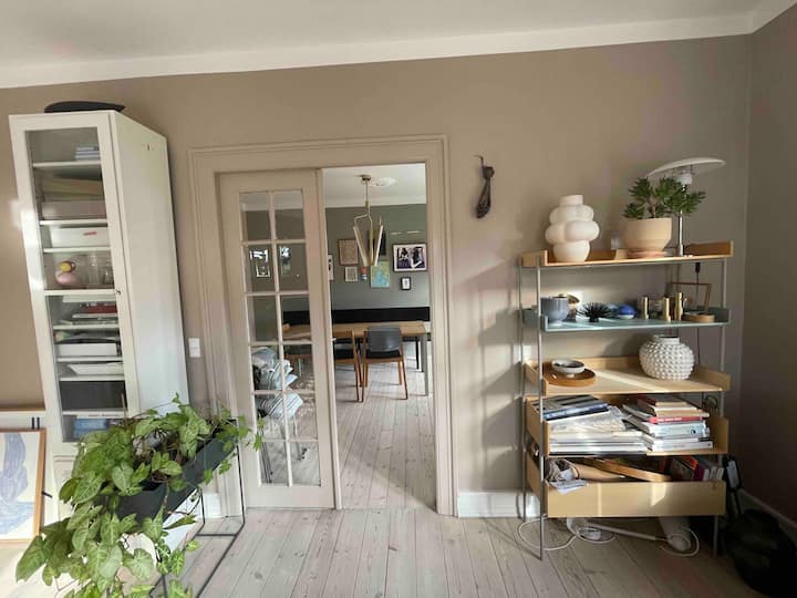 Danish Kitchen, Nordic Design & Balcony Canal View - Copenhagen