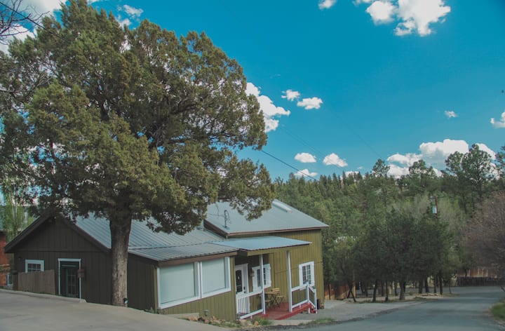 Moonlight Mountain Lodge - Ruidoso, NM