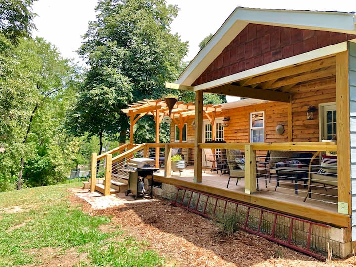 Riverfront Cottage by Caverns & Nat’l Parks - Cottages for Rent in ...