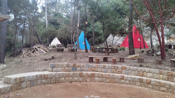 Aika Village ,Perfect Place For Picnic & Camping - 黎巴嫩
