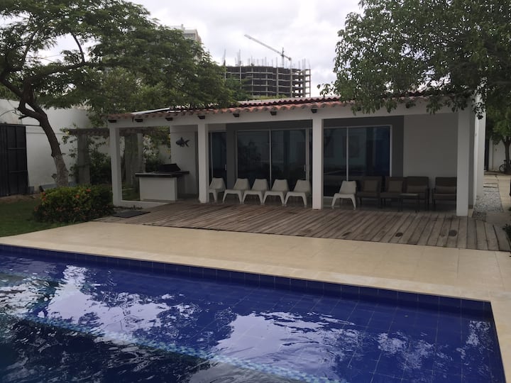 Cabaña Con Piscina Privada En El Rodadero - Santa Marta