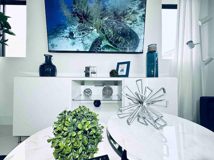 Blue House| Gameroom| The Keys| Everglades| Miami - Florida City, FL
