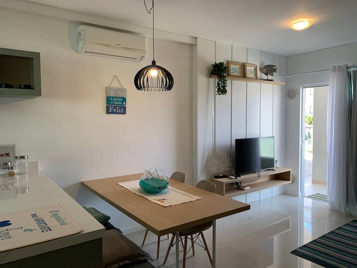 Lindo Apartamento Térreo Perto Do Mar De Bombas! - Bombinhas