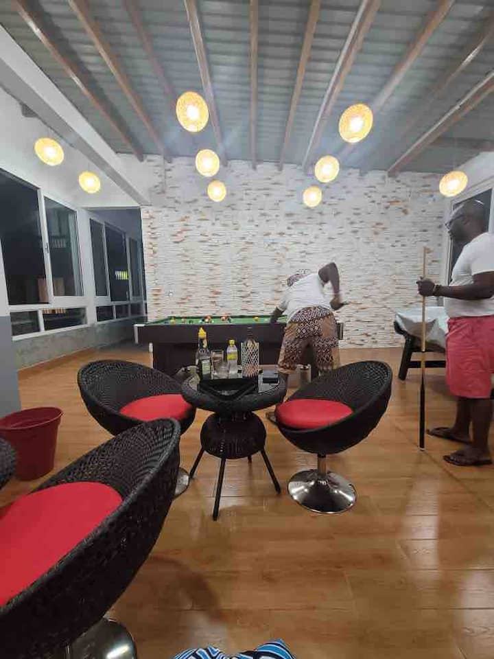 Résidence Zk - 103 - Piscine - Conakry