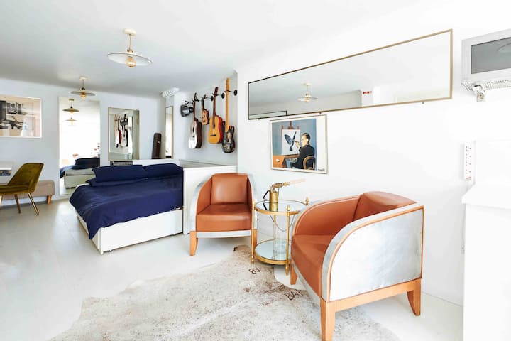 London Holiday Rentals & Homes - England, United Kingdom | Airbnb