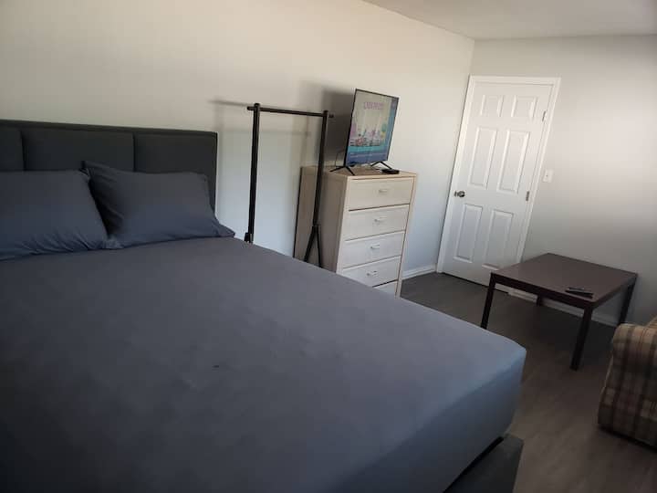 Adorable 3 Bedroom Suite For Families - Abbotsford