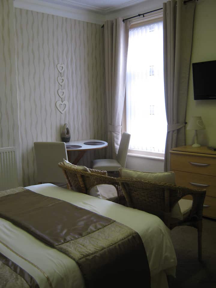 Studio Flat - First Floor - Blackpool