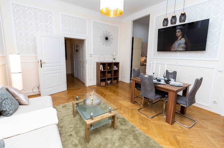 Sisi Apartment 10 Min To Schönbrunn Palace - Wien