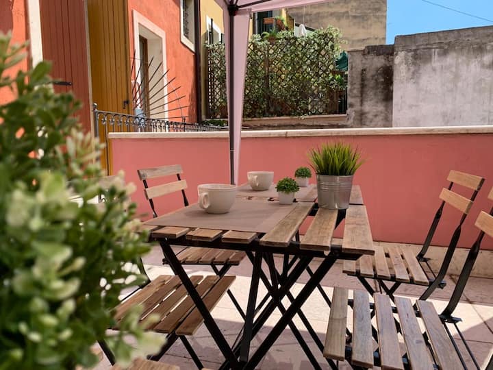 Living In Verona - Verona