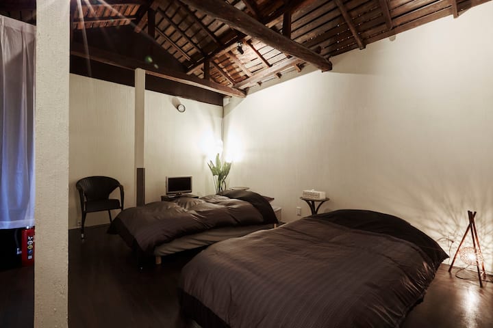 Traditional Wooden House And Bath! - Akihabara