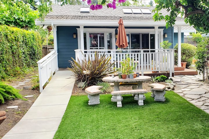 Private Backyard Cottage W/ Spacious Deck - San Leandro, CA