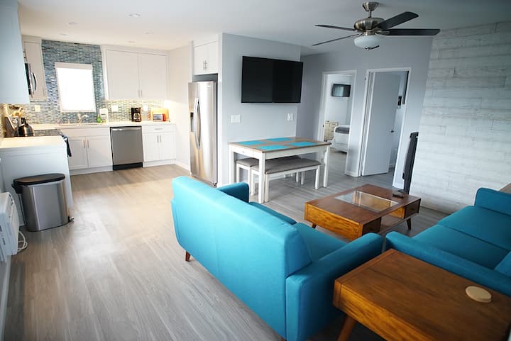 Luxury Top Floor,  2 Bed - Mission Beach #14 - Morena - San Diego