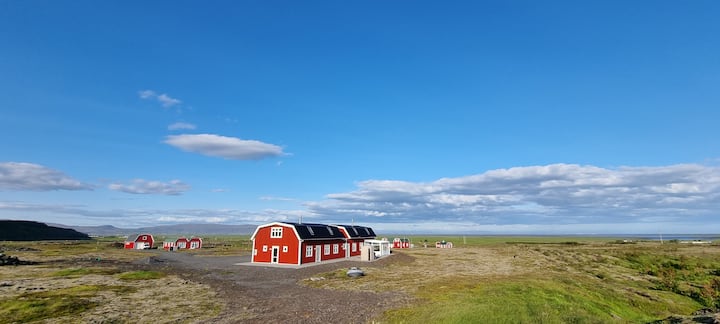Cottage In The Middle Of Nowhere - Iceland