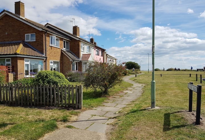 Lowestoft Holiday Rentals & Homes - England, United Kingdom | Airbnb