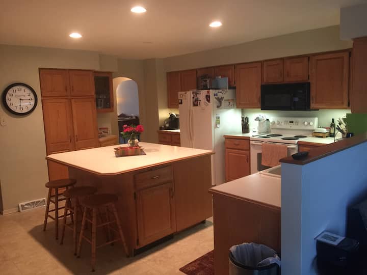 Twin Bedroom - Spacious “At Home” Living - Green Bay, WI