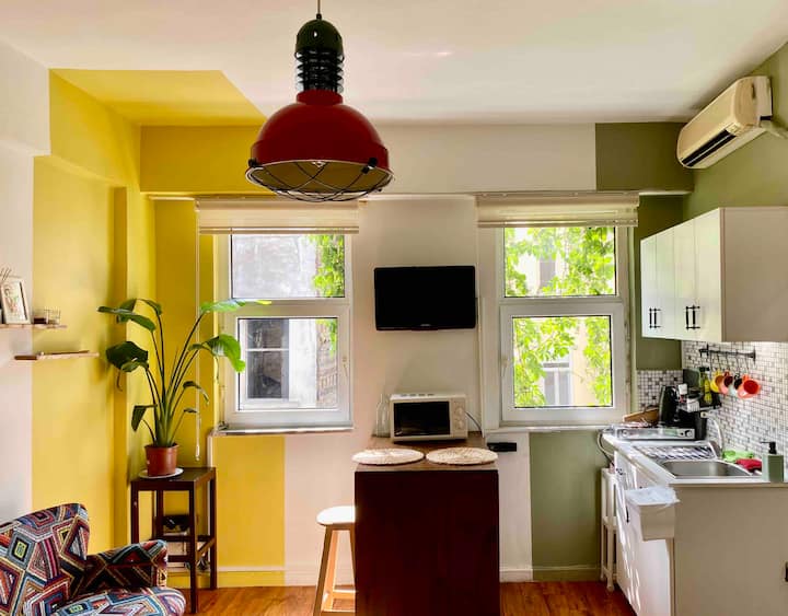 Joyful And Colorful Studio In Cihangir Beyoglu - İstanbul