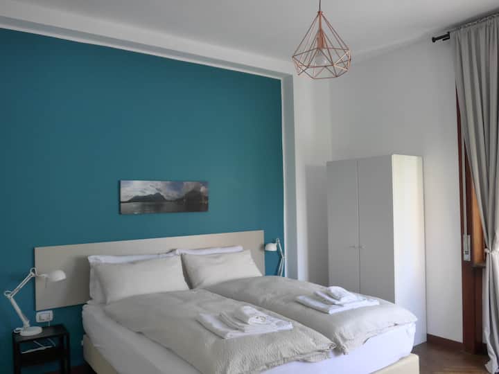 Room In A B&b With Ensuite Bathroom - Tremezzina