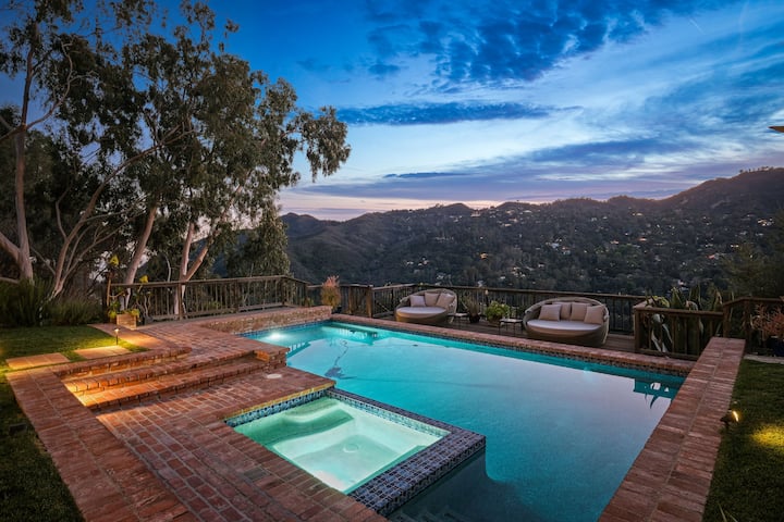 Private Oasis With Stunning Views - Topanga, CA